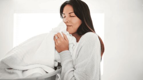 My Towels Smell After Washing - Here's What to Do - EnviroKlenz